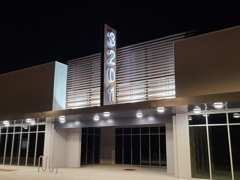 Add Illumination to Houston Outdoor Signs | 4D Signworx
