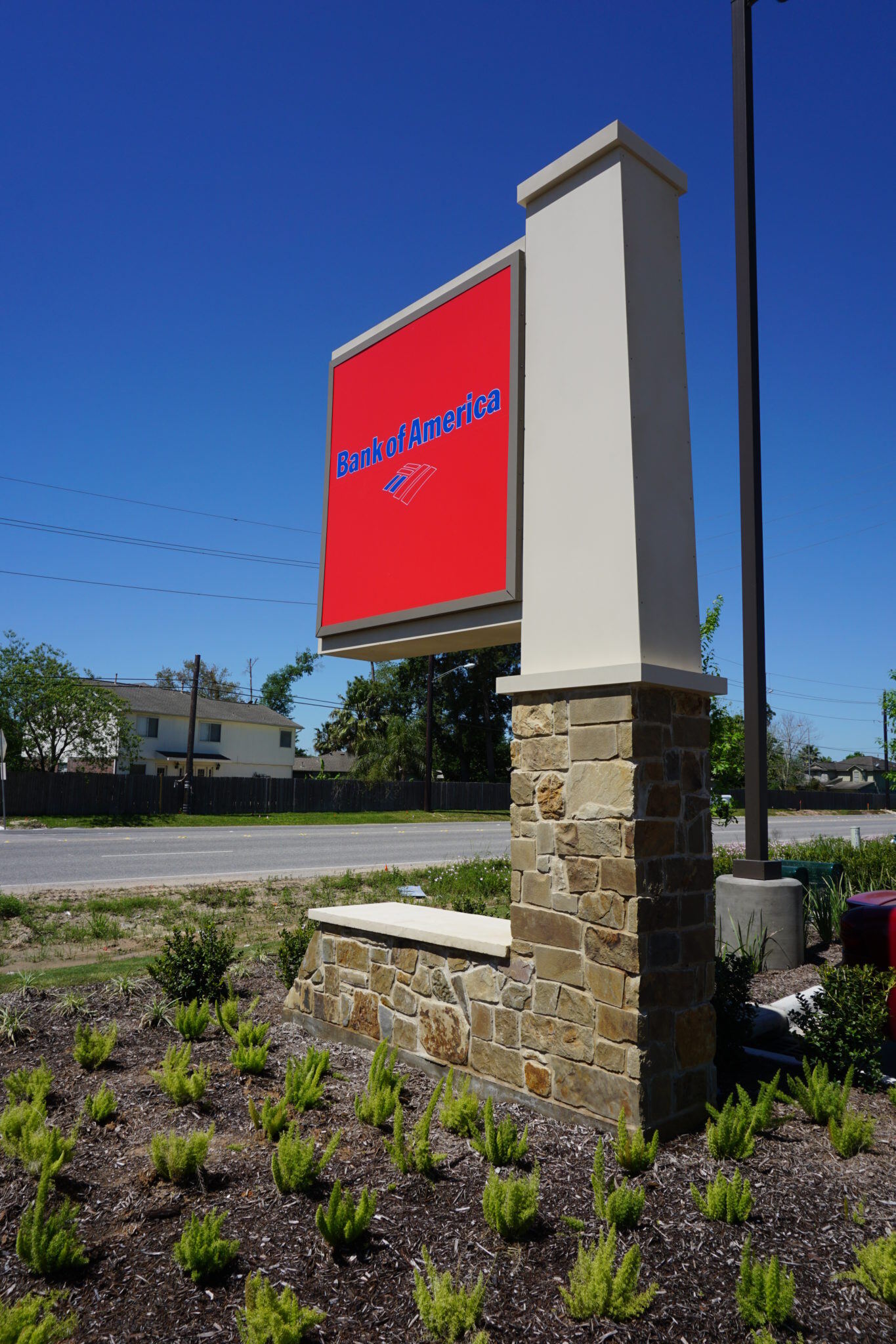 Houston Outdoor Signs for Financial Institutions - 4D Signworx